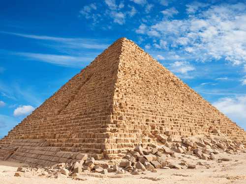 Engineering the Great Pyramid of Giza